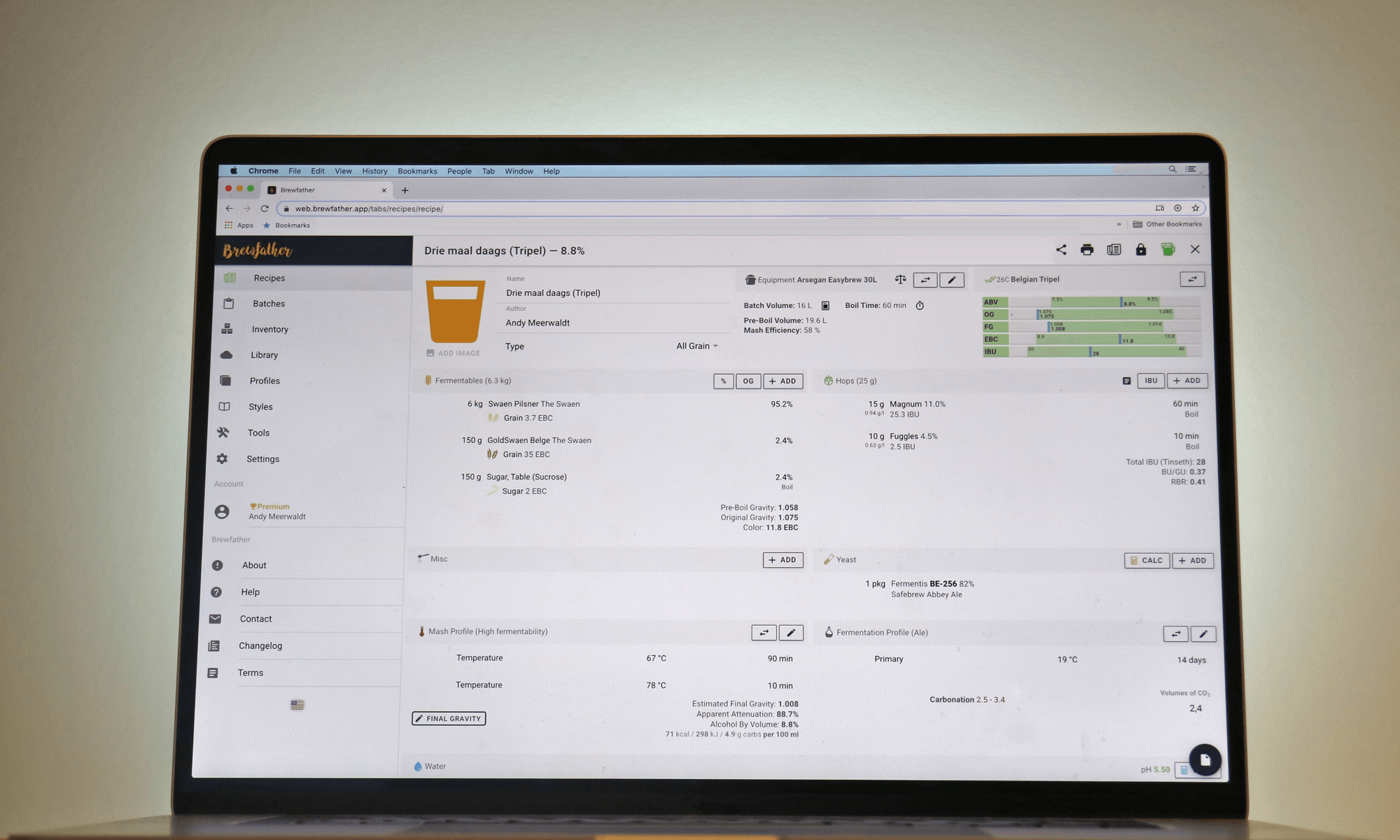 Op Hopblog.nl vind je echt alles over zelf bier brouwen. Start vandaag nog!